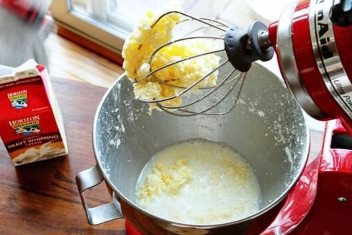 Easy Homemade Butter From Heavy Cream
