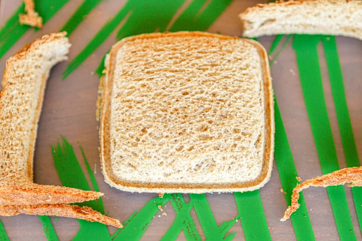 How To Make Homemade Uncrustables Sandwiches