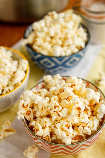 How To Make Movie Style Popcorn At Home (Clarified Butter Popcorn!)