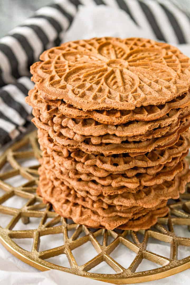 Classic Pizzelle Recipe For Italian Waffle Cookies
