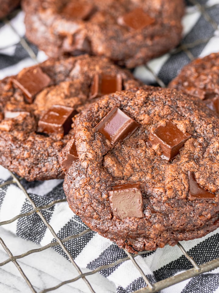 Classic Pizzelle Recipe For Italian Waffle Cookies